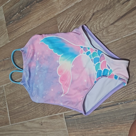 Shellah | Swim | Shellha Little Girls Bathing Suit Size 4 205 | Poshmark